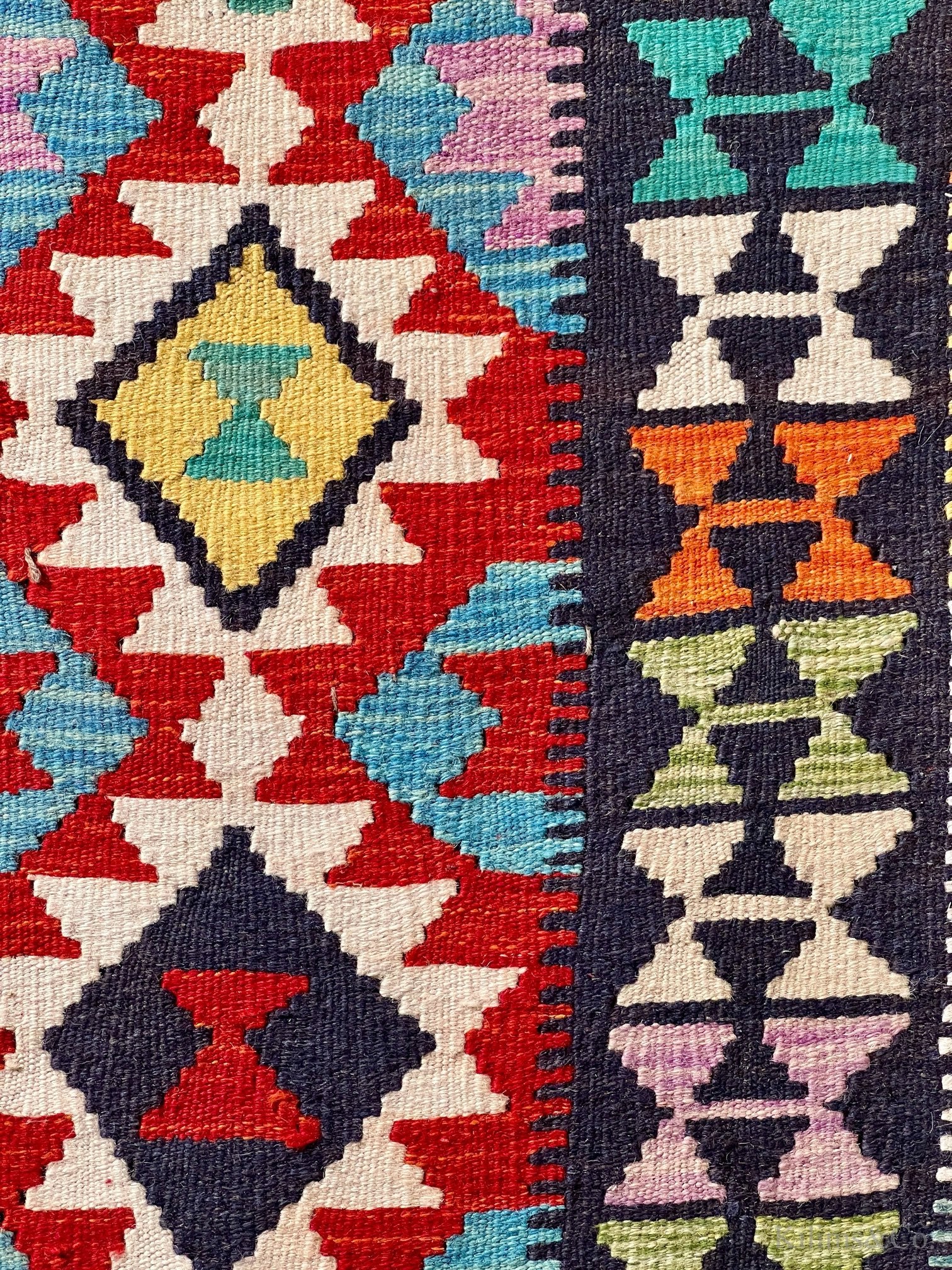 handmade-woolen-rugs-and-kilims-kilims-co-pk